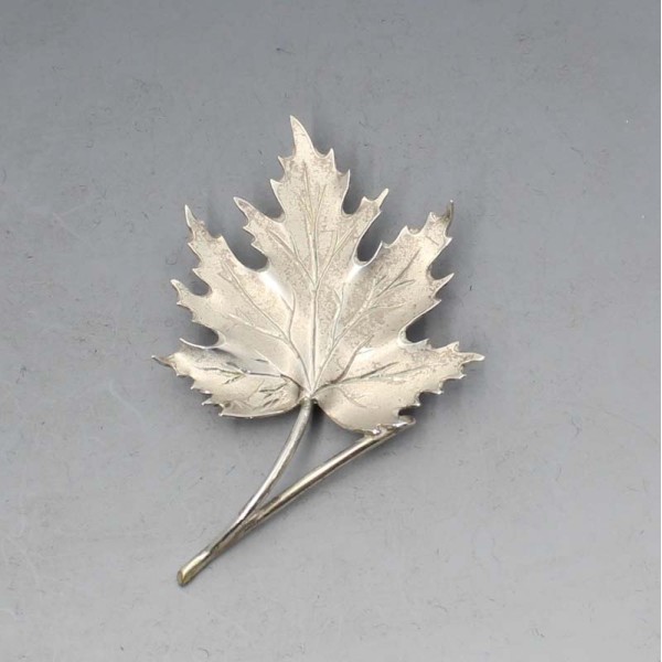 Hamilton and Inches Sterling Silver Leaf Brooch UK