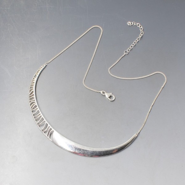 Sterling Silver Arc Necklace