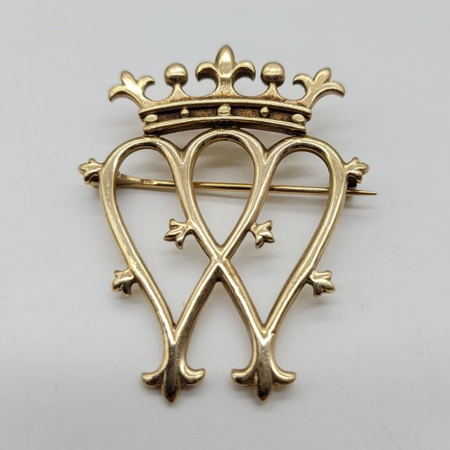 Different Types of Brooch Styles - Ilustrated - Guide