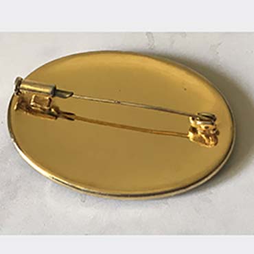 Dating Brooches by Clasp or Fastening